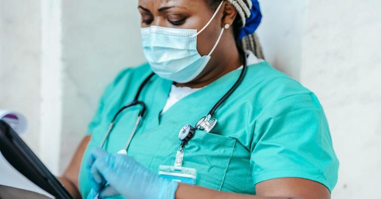 Here's How To Become A Telesitter