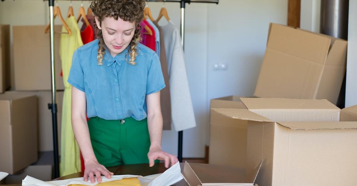 How To Transition Your Closet For Fall By Reselling Clothes