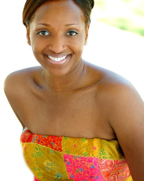 HER AGENDA — This Entrepreneur Shares How To Love The Skin You're In