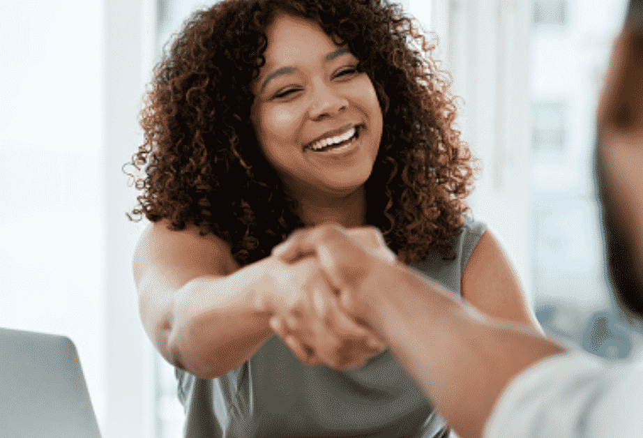 HER AGENDA — 9 Ways To Start A Digital Business For Someone Who Isn't ...